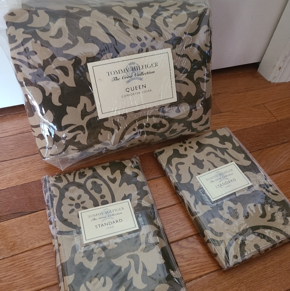 Tommy Hilfiger | Bedding | Tommy Hilfiger British Colonial Bedding ...